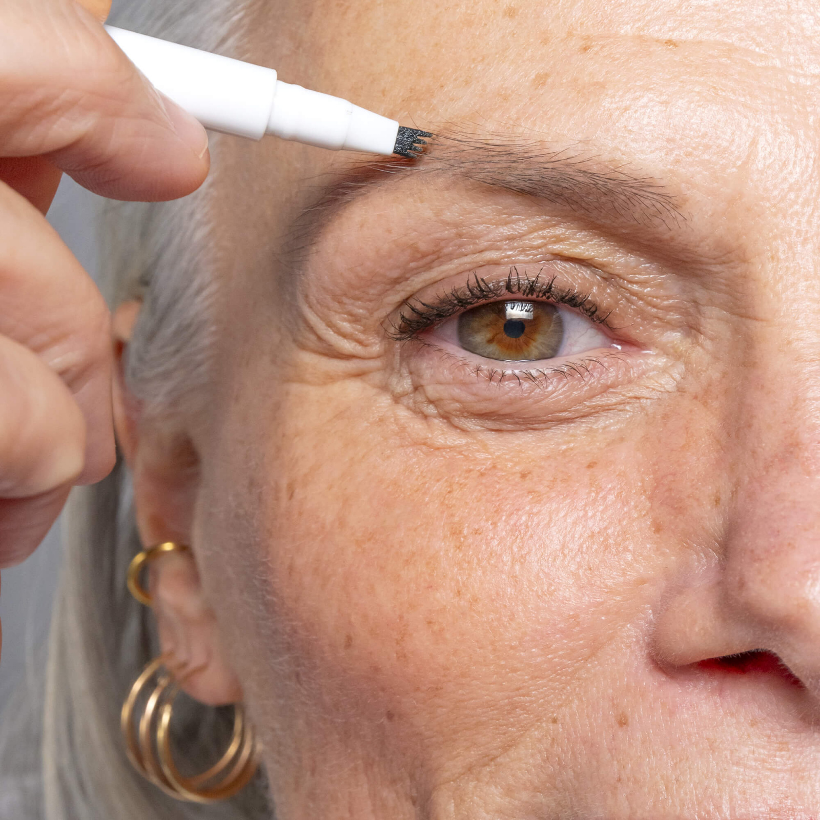 Make up and make up removal kit for fragile or sparse eyebrows MEME Cosmetics